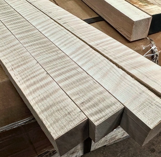 1 3/8" x 1 3/8" x 11-12" 21 pcs Curly Maple Turning Squares Pack ...